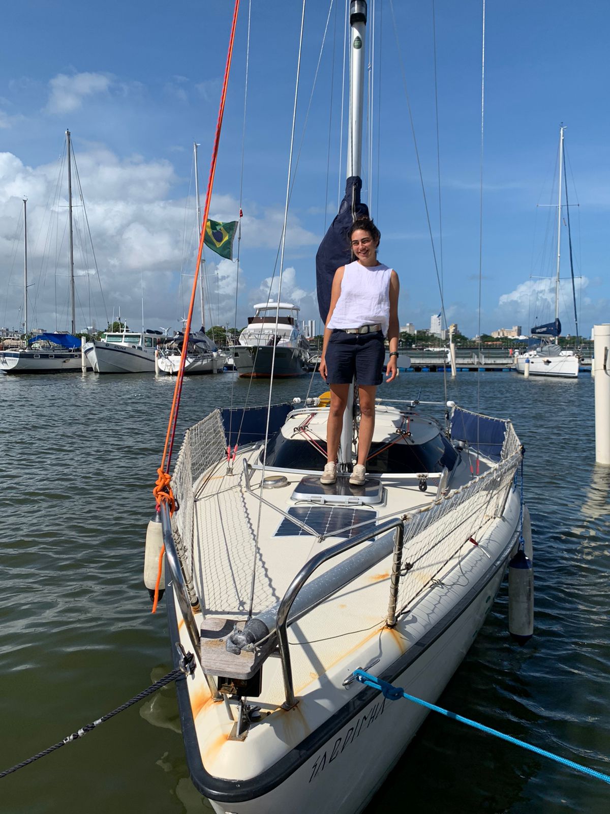 Cabanga recepciona Tamara Klink na chegada ao Recife após travessia ...